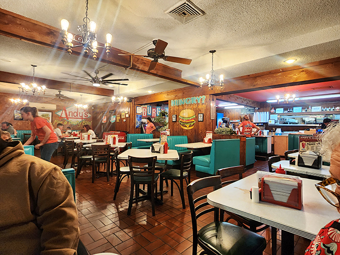 The ambiance says "come as you are" &ndash; ceiling fans spinning lazy circles over satisfied diners.