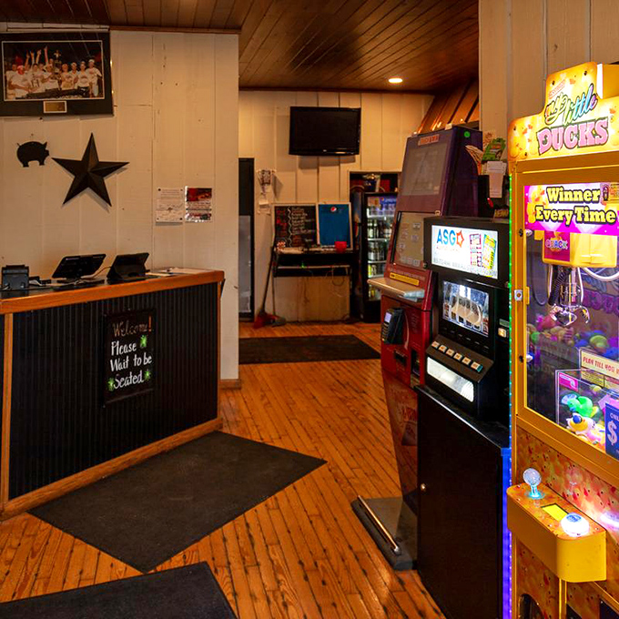 Even the entertainment stays true to the no-frills philosophy—simple pleasures that don't distract from the main event: the food.