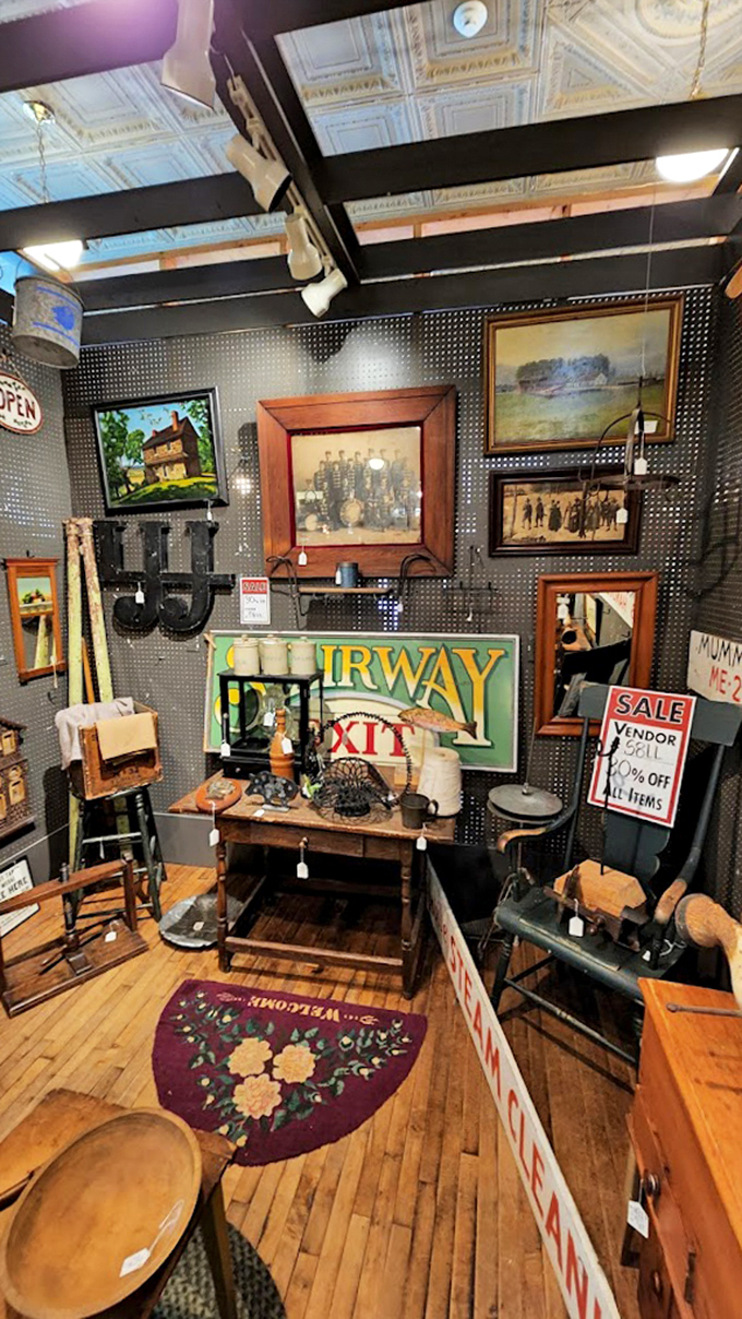 Art deco dreams mingle with mid-century mayhem in a display that would make antiquers weak.
