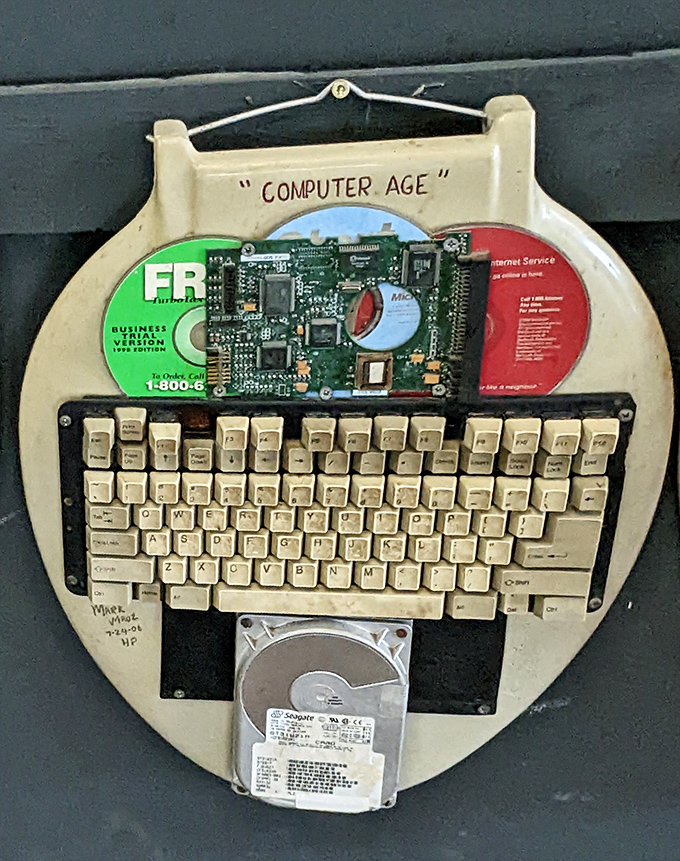 The "Computer Age" seat cleverly repurposes tech components, giving new life to obsolete keyboards and circuit boards.
