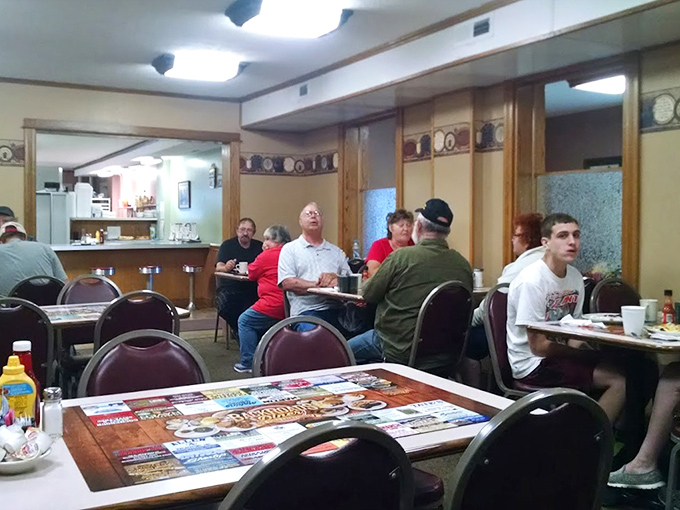 The dining room hums with conversation and clinking silverware &ndash; a symphony of small-town America that plays daily at lunchtime.