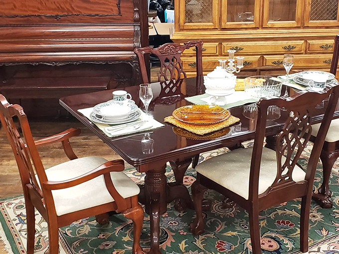 Dinner party ready! This elegant dining set waits patiently for your guests to exclaim, "You found this WHERE?" between bites of your famous lasagna.