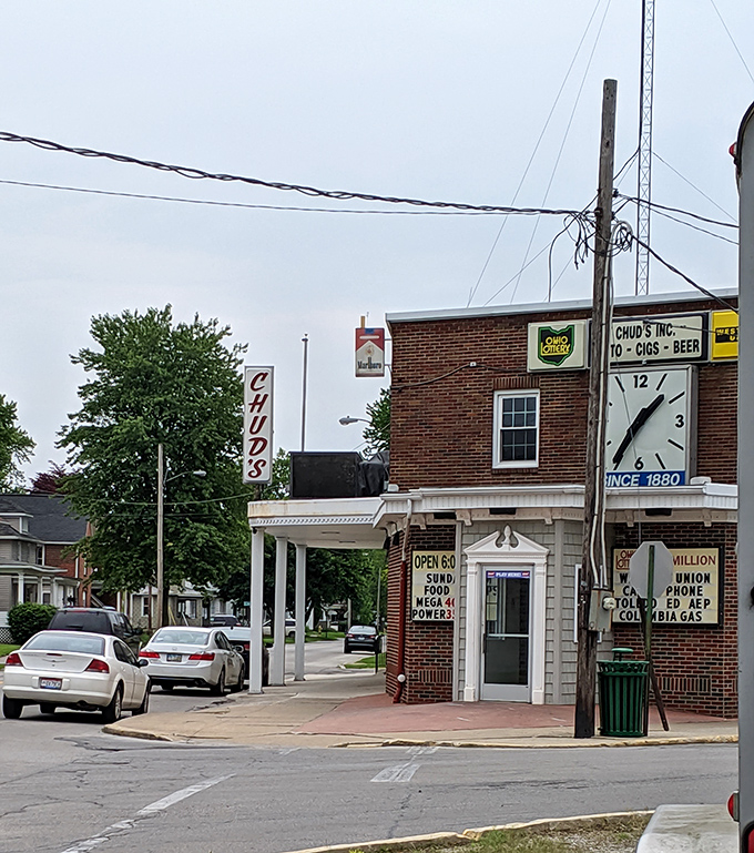 That vertical "CHUD'S" sign has guided hungry travelers through Fremont for decades, a lighthouse for those navigating seas of chain restaurants.