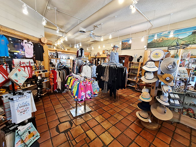 Souvenirs with your syrup? The gift shop tempts with Southwestern treasures that let you take a piece of Sedona home &ndash; calories not included.