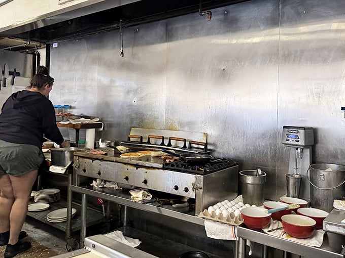 Behind the scenes where breakfast dreams are born &ndash; a kitchen choreography that's been perfected over decades of cracking eggs and flipping pancakes.