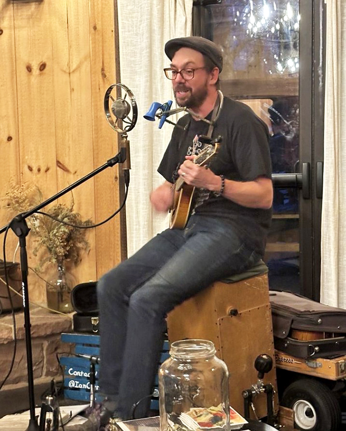 Live music that pairs perfectly with post-brisket contentment. This guy knows the soundtrack to your food coma should be acoustic.