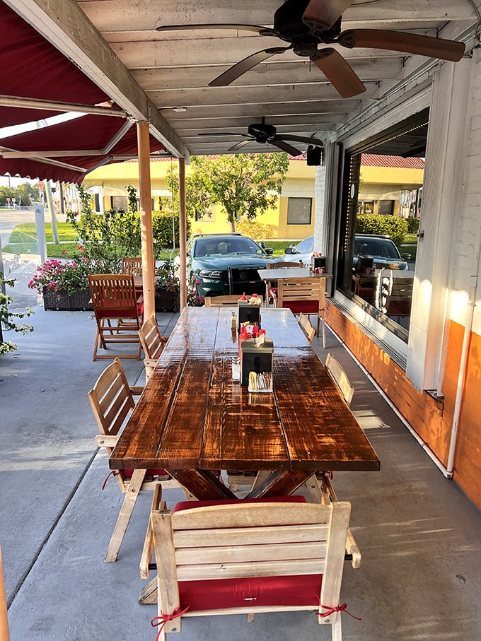 Outdoor seating provides the perfect Florida twist on caf&eacute; culture&mdash;sunshine instead of cigarette smoke, palm trees instead of plane trees.