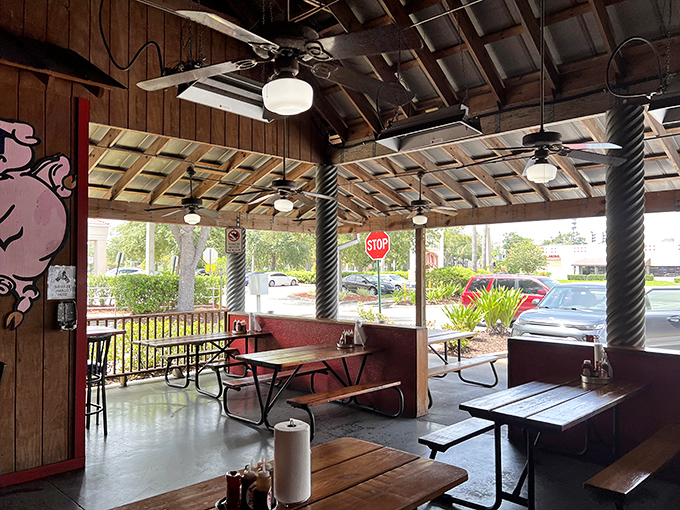 The covered patio&mdash;where Florida's sunshine and Bubbalou's smoke create the perfect microclimate for serious eating contemplation.