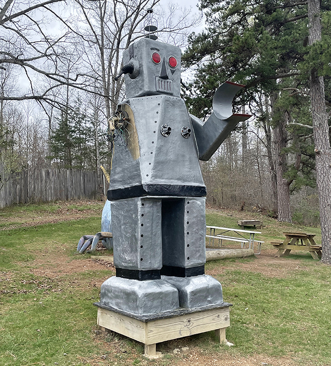 A robot sentinel stands guard &ndash; because when you've already mixed dinosaurs with Civil War history, why not throw in some sci-fi?