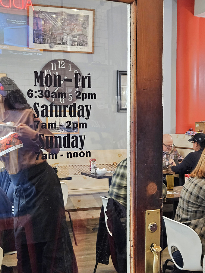 The sacred hours of operation&mdash;memorize them like lottery numbers if you value happiness in breakfast form.