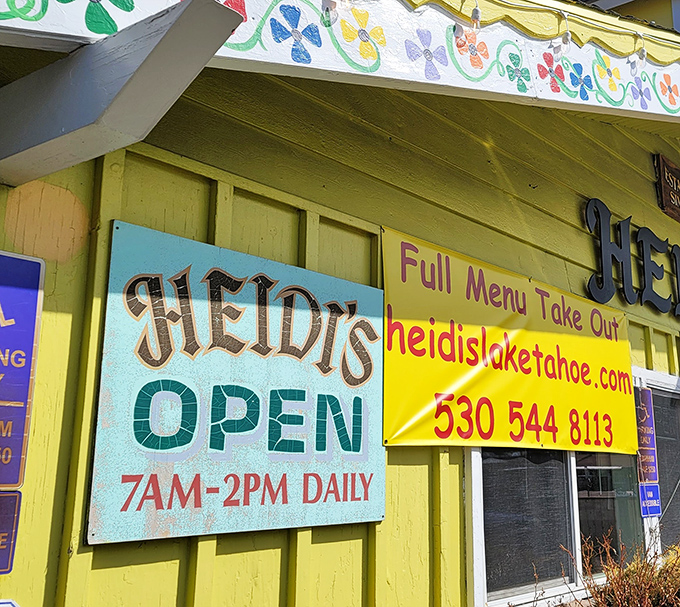 "Open 7AM-2PM Daily" might be the most beautiful phrase in the English language when you're craving pancakes.