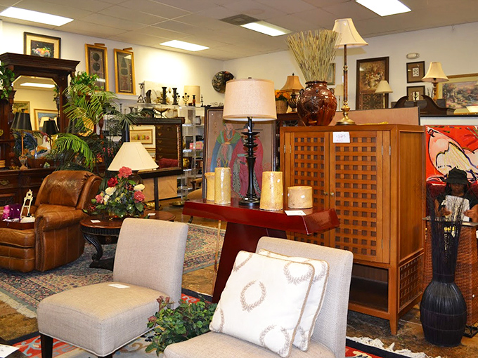 Living room vignettes that spark immediate redecorating fantasies. That leather chair has "Sunday afternoon nap" written all over it.