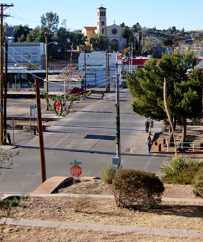 These hillside streets climb toward tranquility like steps on a stairway to small-town heaven.
