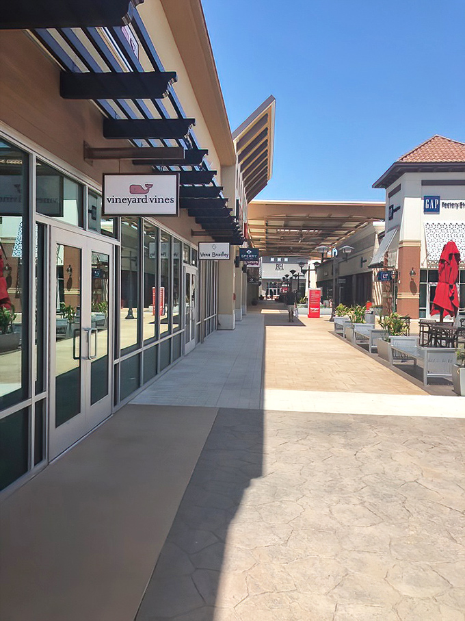 Those covered walkways create shopping comfort that would make even the pickiest bargain hunter tip their hat in appreciation.