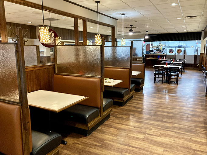 Classic diner booths with privacy dividers&mdash;where first dates, family celebrations, and Tuesday lunch breaks all feel equally at home.