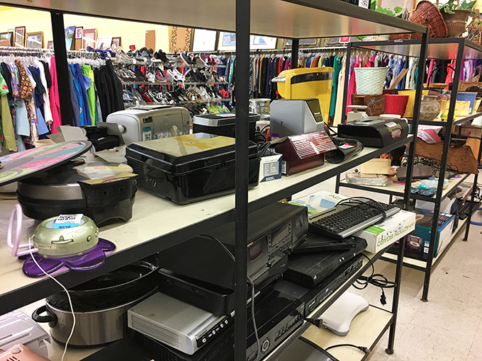 Yesterday's technology awaits tomorrow's tinkerers. These appliances might be outdated, but for the right person, they're vintage gold.