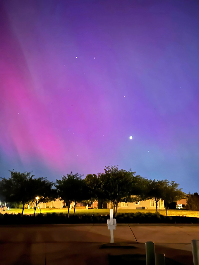 Nature puts on a spectacular light show above Pioneer Ridge&mdash;proving that magical moments don't require a premium price tag.