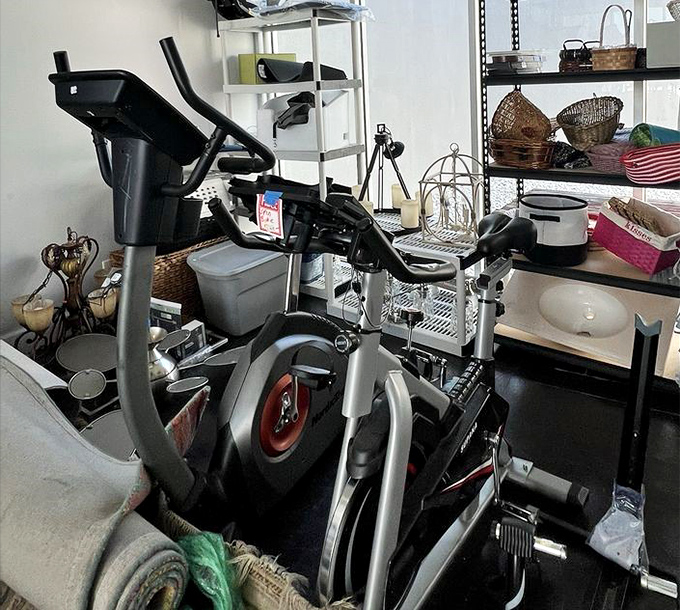 Exercise equipment that probably heard "This year I'm really going to use it!" before finding its way here. Your fitness journey starts at 80% off!