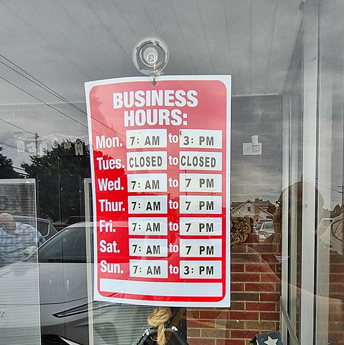 These generous hours ensure your breakfast cravings can be satisfied most days of the week without disappointment.