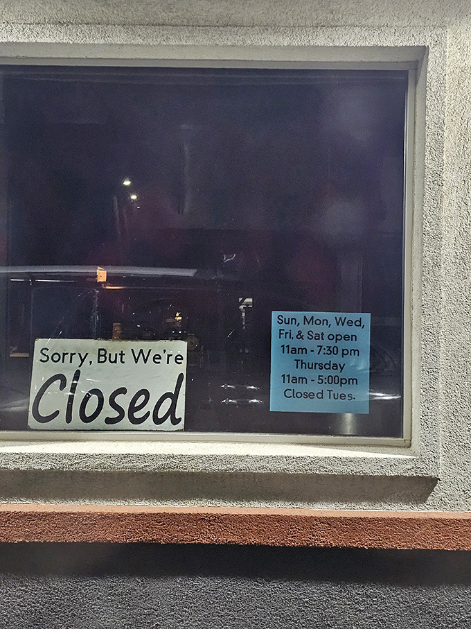 Even the "Closed" sign has a friendly Midwestern politeness to it. "Sorry, but we're closed" feels like they genuinely regret not feeding you.