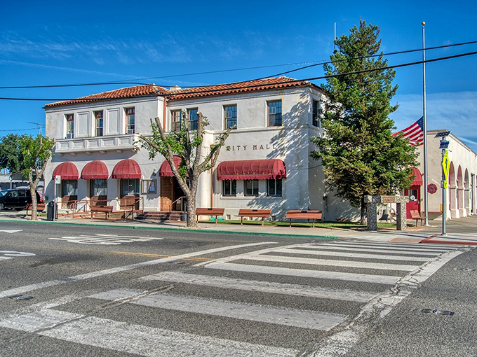 City Hall's Spanish-inspired architecture and red awnings bring a touch of Mediterranean charm to this agricultural community&mdash;bureaucracy never looked so inviting.