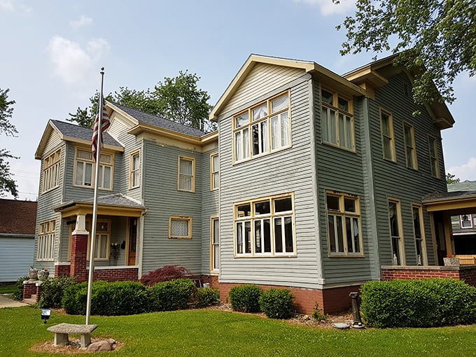 The Cole Porter Inn stands as a charming tribute to Peru's most famous son &ndash; the composer who brought "Anything Goes" from Indiana to Broadway.