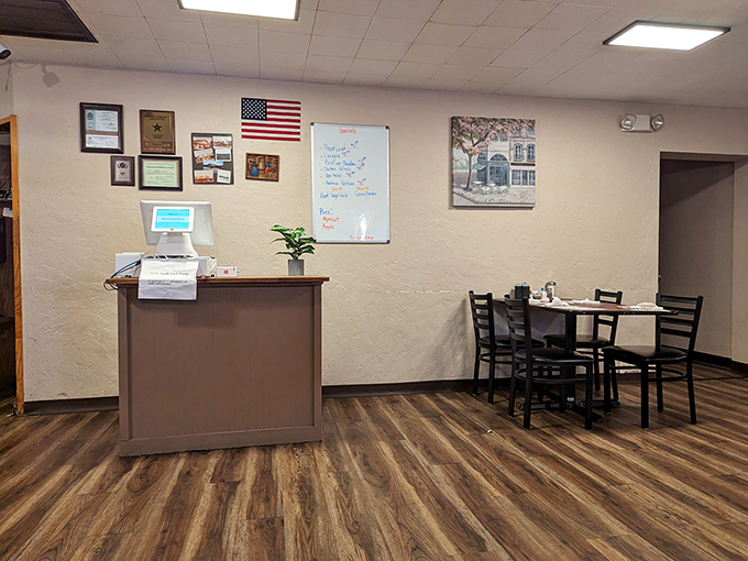 The host station welcomes you with Midwestern efficiency&mdash;no pretense, just the promise of a good meal in a clean, comfortable setting.