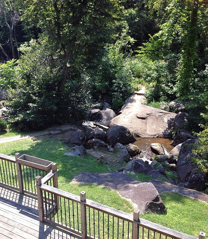 This creek doesn't need a filter&mdash;Mother Nature already perfected the lighting, the rock placement, and that impossible-to-replicate peaceful ambiance.