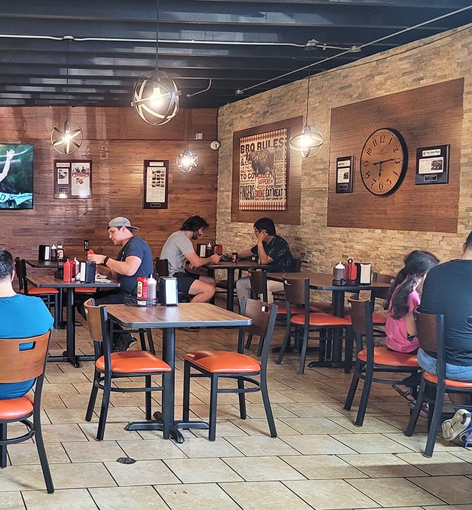 Where barbecue magic happens&mdash;diners lost in the moment, experiencing that universal "good food silence" that transcends all language barriers.