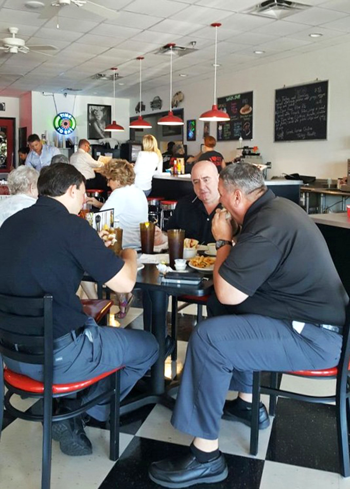 Business meetings, family gatherings, or solo dining – Nick's welcomes all. The buzz of conversation is the diner's perfect background music.