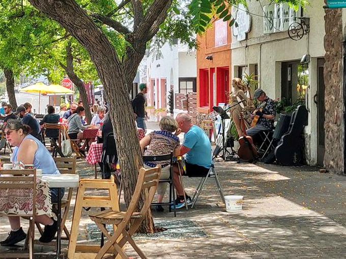 Outdoor dining where the neighborhood provides the entertainment. Musicians, sunshine, and breakfast &ndash; the holy trinity of a perfect San Diego morning.