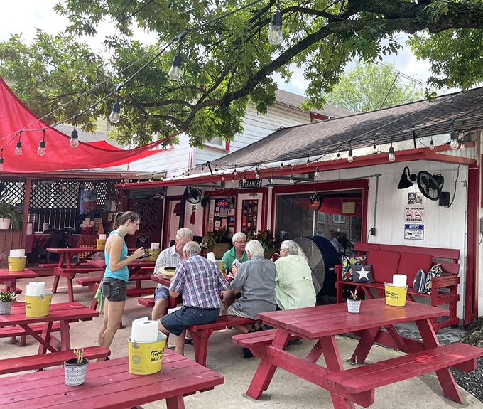 Multi-generational dining at its finest&mdash;where grandparents introduce youngsters to the burger joint they've loved since bell-bottoms were first in style.
