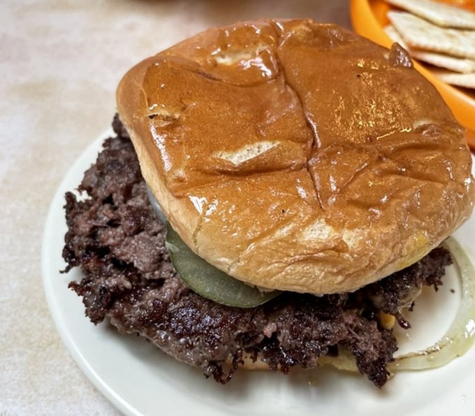 This burger doesn't need fancy aioli or artisanal buns&mdash;it's the high school football star who never left town but still draws crowds on Friday nights.