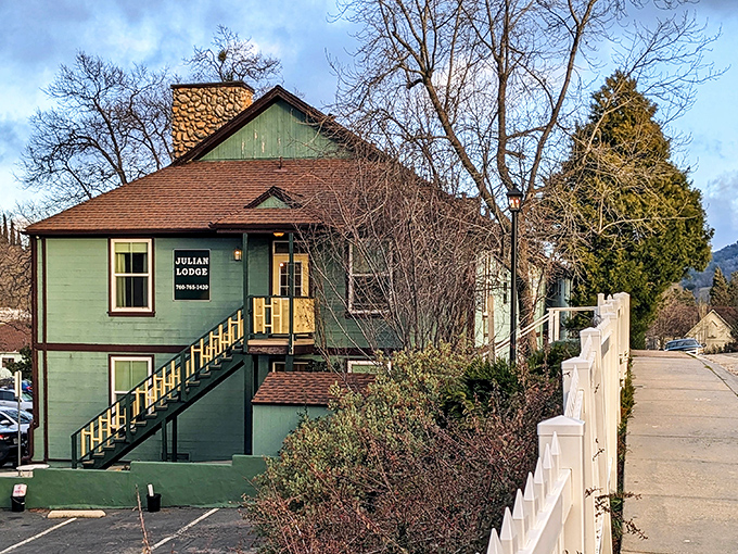 Julian Lodge offers mountain charm without sacrificing comfort &ndash; like staying at your stylish friend's cabin, if your friend lived in 1890.