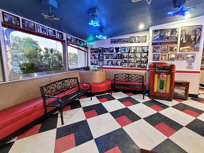 The waiting area's jukebox stands ready to provide the soundtrack for your meal &ndash; Elvis with those eggs? Buddy Holly with that burger?