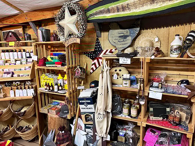 Beyond the trail rides, a carefully curated selection of frontier-inspired mementos lets visitors take a piece of history home.