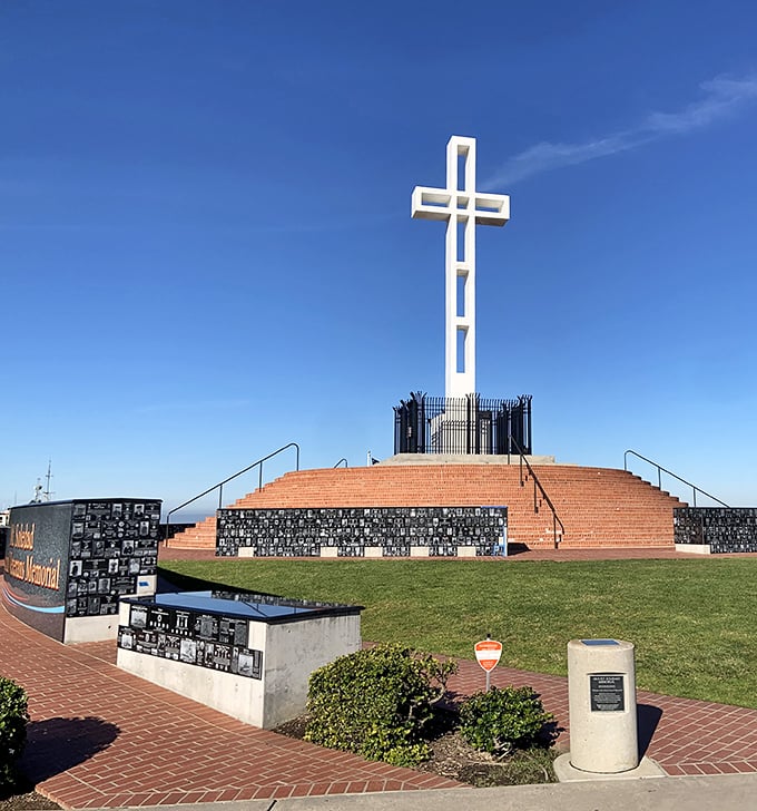 Mount Soledad Memorial offers panoramic views that remind you why people fought for this beautiful country in the first place.