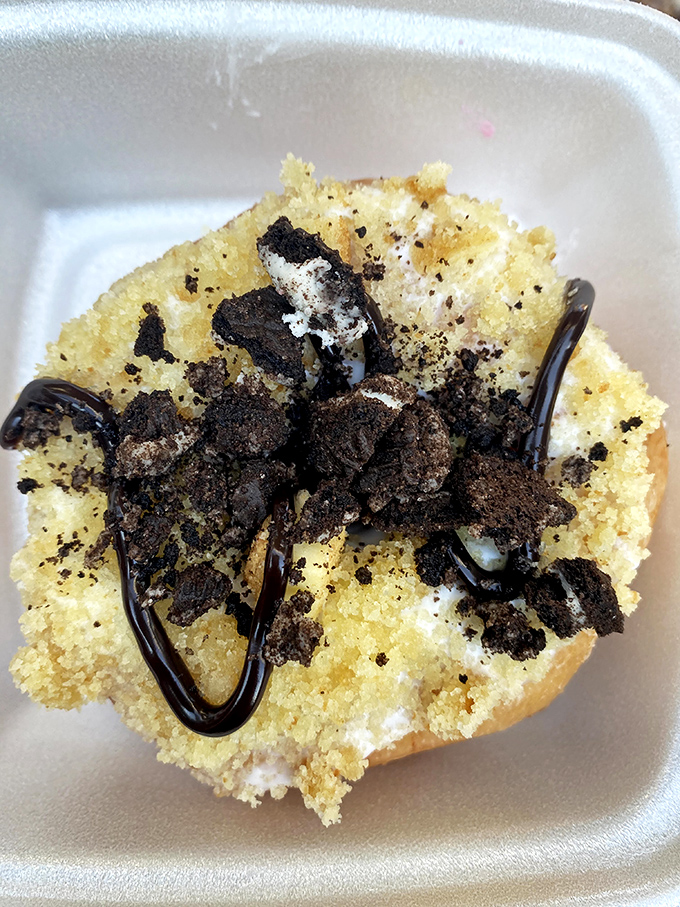 Cookie meets donut in this crumbly masterpiece. Oreo dust isn't just for ice cream anymore&mdash;it's found its true calling.