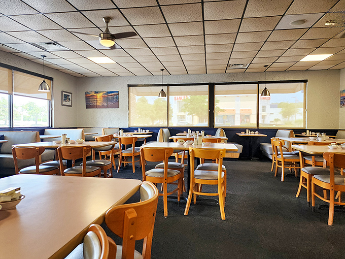 Another angle of breakfast democracy in action &ndash; no reserved tables, just first-come, first-served happiness.