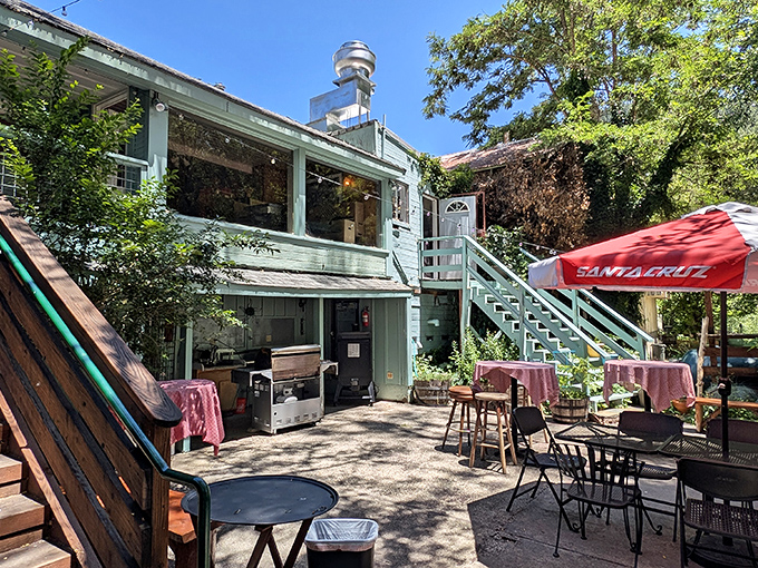 Outdoor dining at Sabrina's means fresh air with your fresh food &ndash; the kind of restaurant patio that doesn't need heaters or string lights.