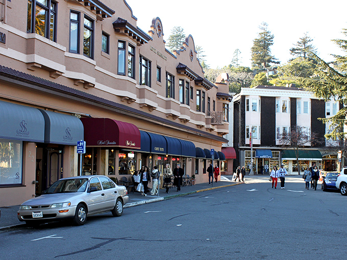 Sausalito's town center offers the perfect blend of upscale shopping and small-town charm, where awnings in jewel tones shade windows displaying treasures within.
