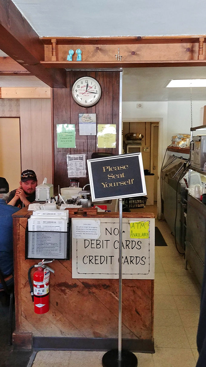 "Please Seat Yourself" isn't just a sign, it's a philosophy at Rod's&mdash;casual, welcoming, and refreshingly free of unnecessary formality.