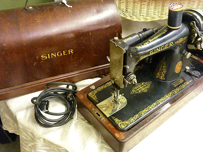 This Singer sewing machine stitched together more than fabric&mdash;it created wardrobes, wedding dresses, and family legacies with every whirring turn.