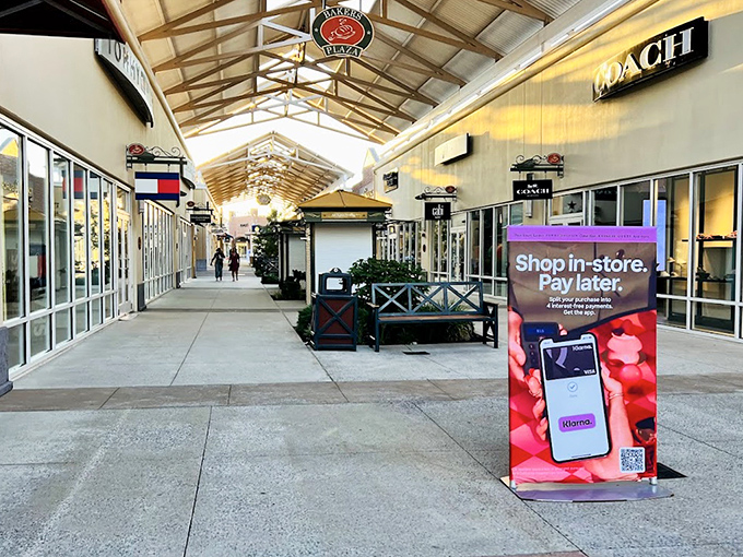 Blue skies and bargains &ndash; the perfect Pennsylvania shopping forecast that has people reaching for both sunglasses and credit cards.