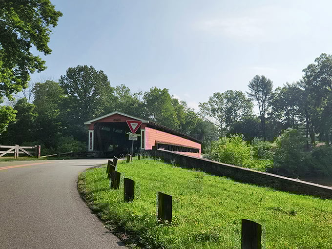 The winding approach to Smith's Bridge builds anticipation&mdash;like the opening credits of a movie you know you're going to love.