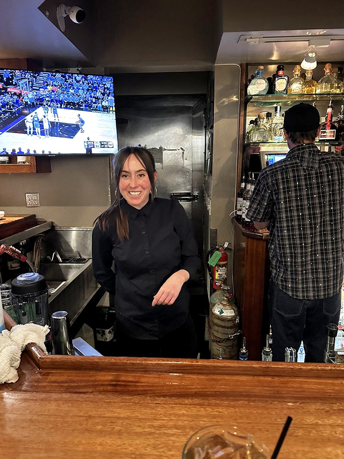 Behind every great seafood joint is a team that knows the difference between cooking fish and understanding it&mdash;service with sea-soned expertise.