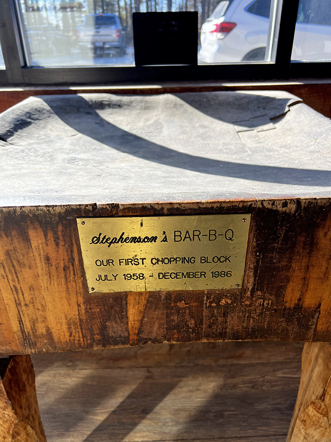 Large windows bring nature inside, allowing diners to gaze at Carolina pines while savoring slow-cooked perfection on their plates.