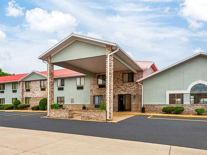 Chain hotels here somehow manage to feel less corporate and more like visiting friendly neighbors.