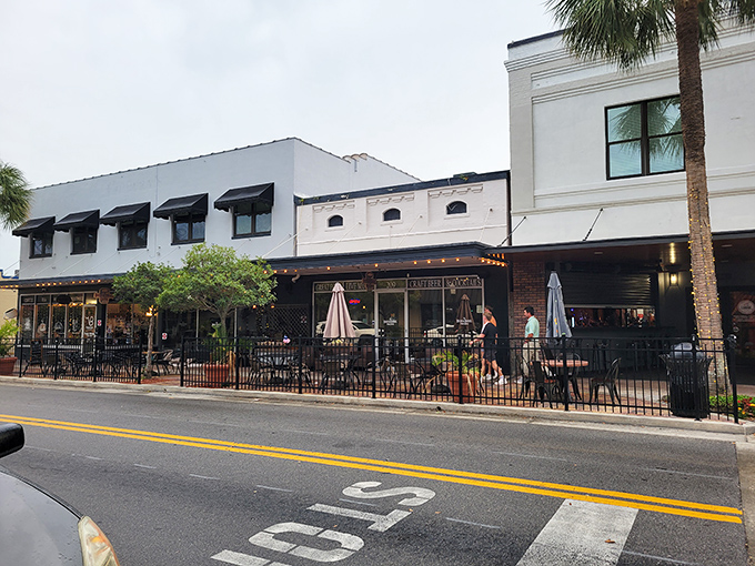 The Brick & Barrel's inviting outdoor seating area practically whispers "stay awhile" to passersby&mdash;the perfect stage for people-watching and plate-sharing.