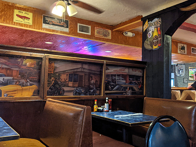 Booth seating that's witnessed more food-related joy than a grandmother's kitchen table at Thanksgiving.